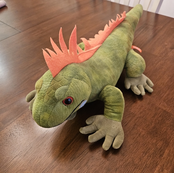 Wild Republic Toys Wild Republic Green Plush Iguana 22 Inch Poshmark